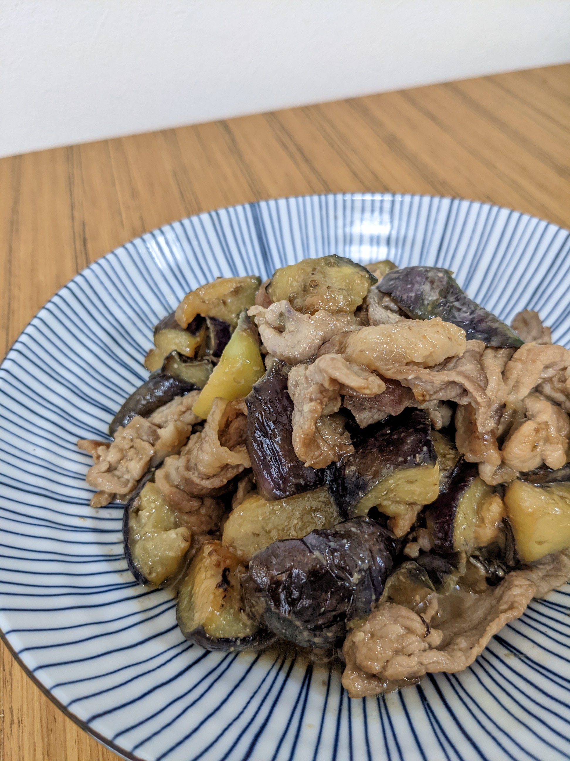 豚肉となすの甘味噌炒め ayaシェフのレシピ | SHAREDINE