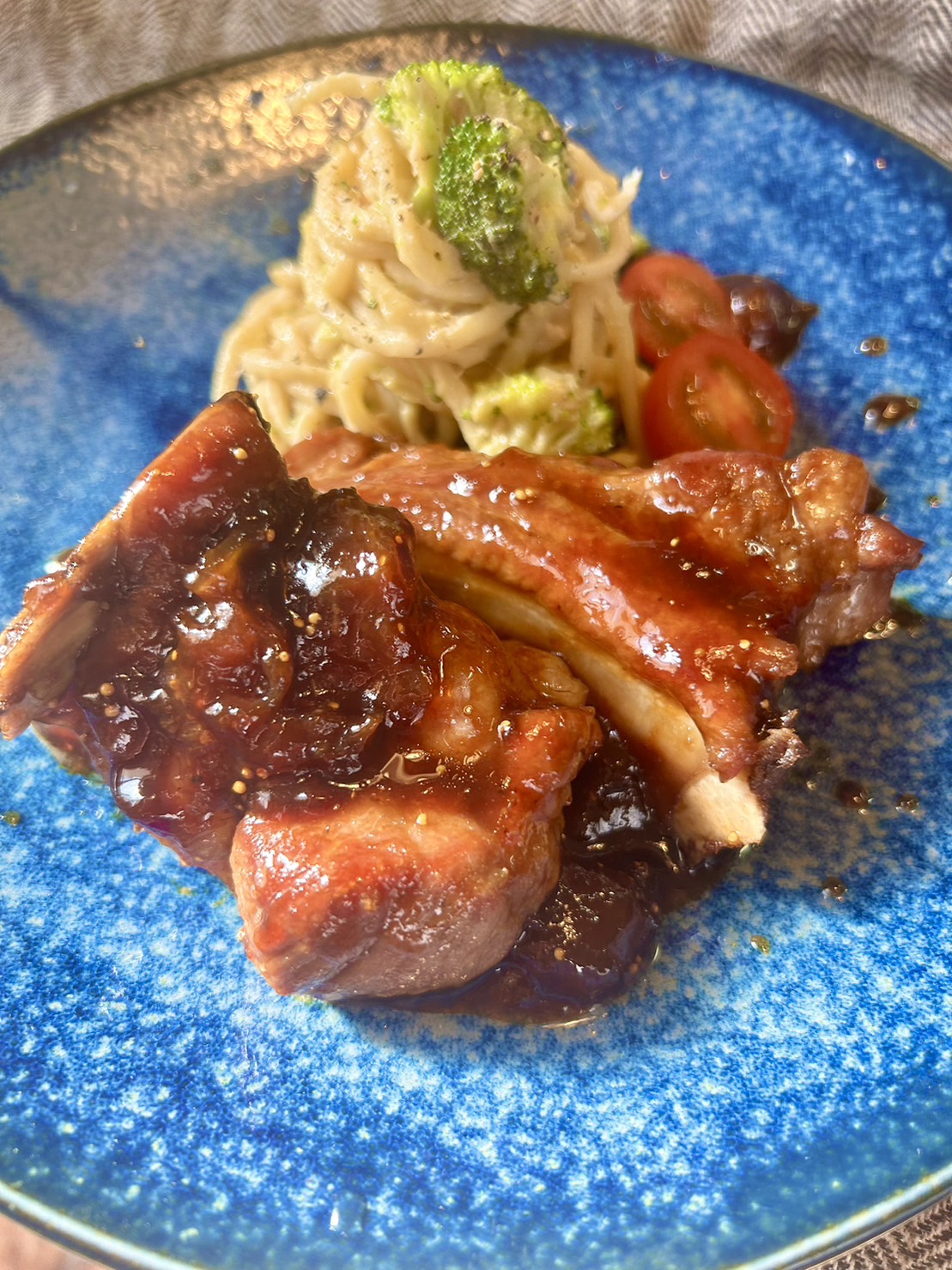 スペアリブイチヂク煮込み なつみシェフのレシピ | SHAREDINE