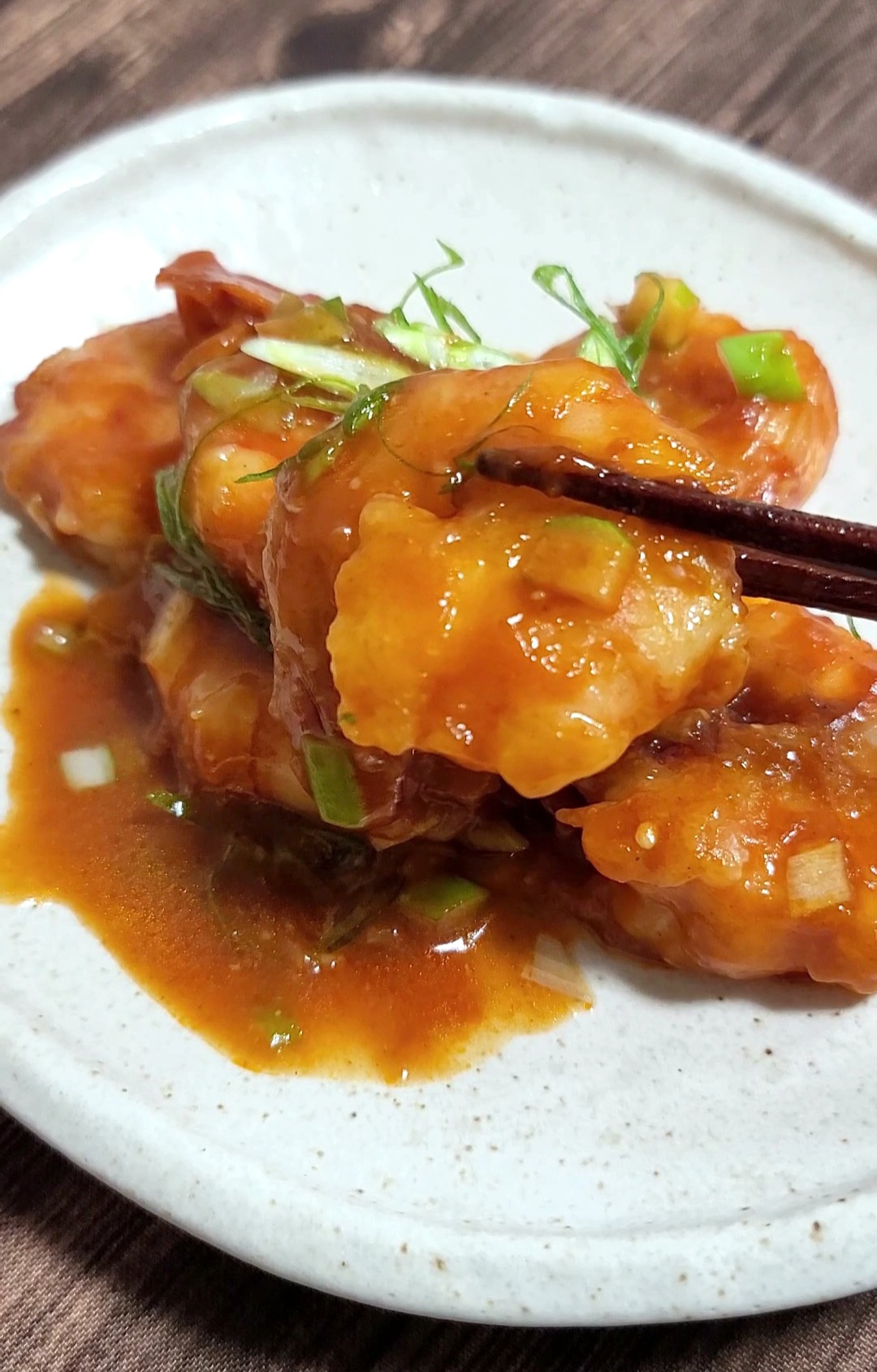 自宅にある材料で！かんたんエビチリ みつのりシェフのレシピ | SHAREDINE